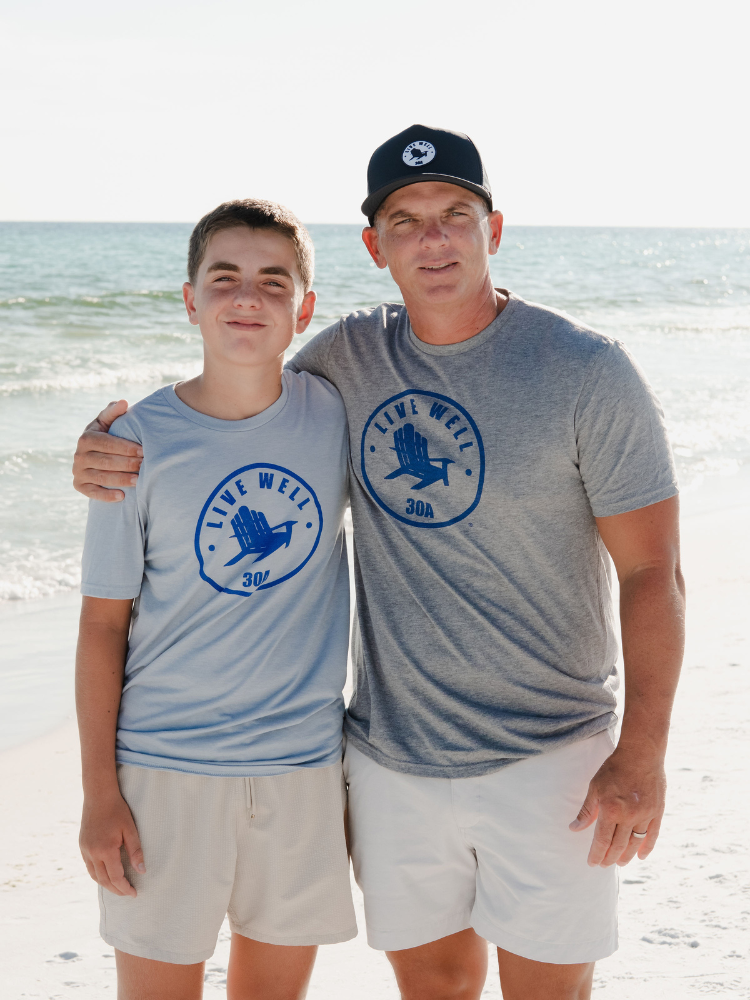 Live Well 30A : Circle Logo Tri-Blend T-Shirt - Livewell30agear.com